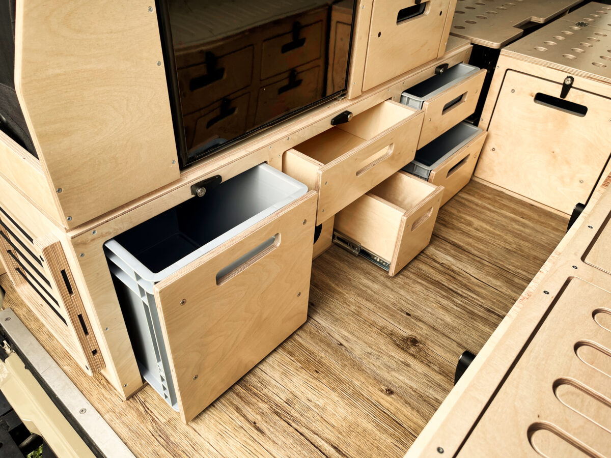 Land Cruiser Camper 78 4x4 Innenausbau